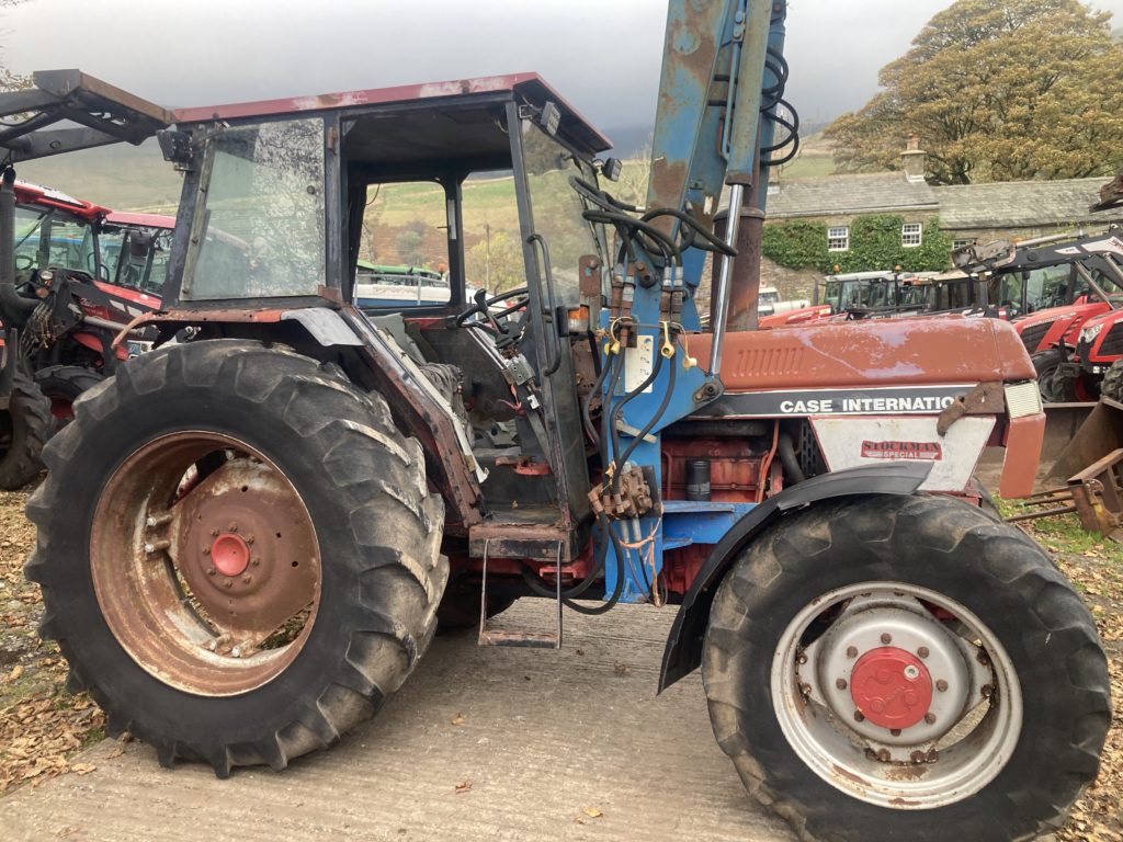 Case 895 Stockman – Tunstall Tractors